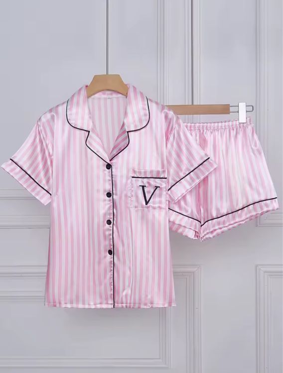 VS Pink gestreifter Pyjama 💗 (Neu und originalverpackt) in Emmen für ...