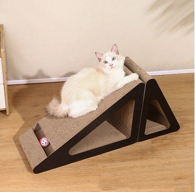 Dreieckiges Kratzbrett für Katzen Planche triangle à Gratter (Neu und ...