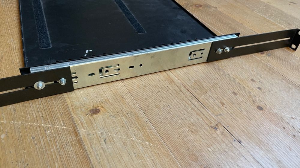 Adam Hall Ablage 19" 1HE Pull-Out Rails Rackwanne ab 1.- | Kaufen auf ...