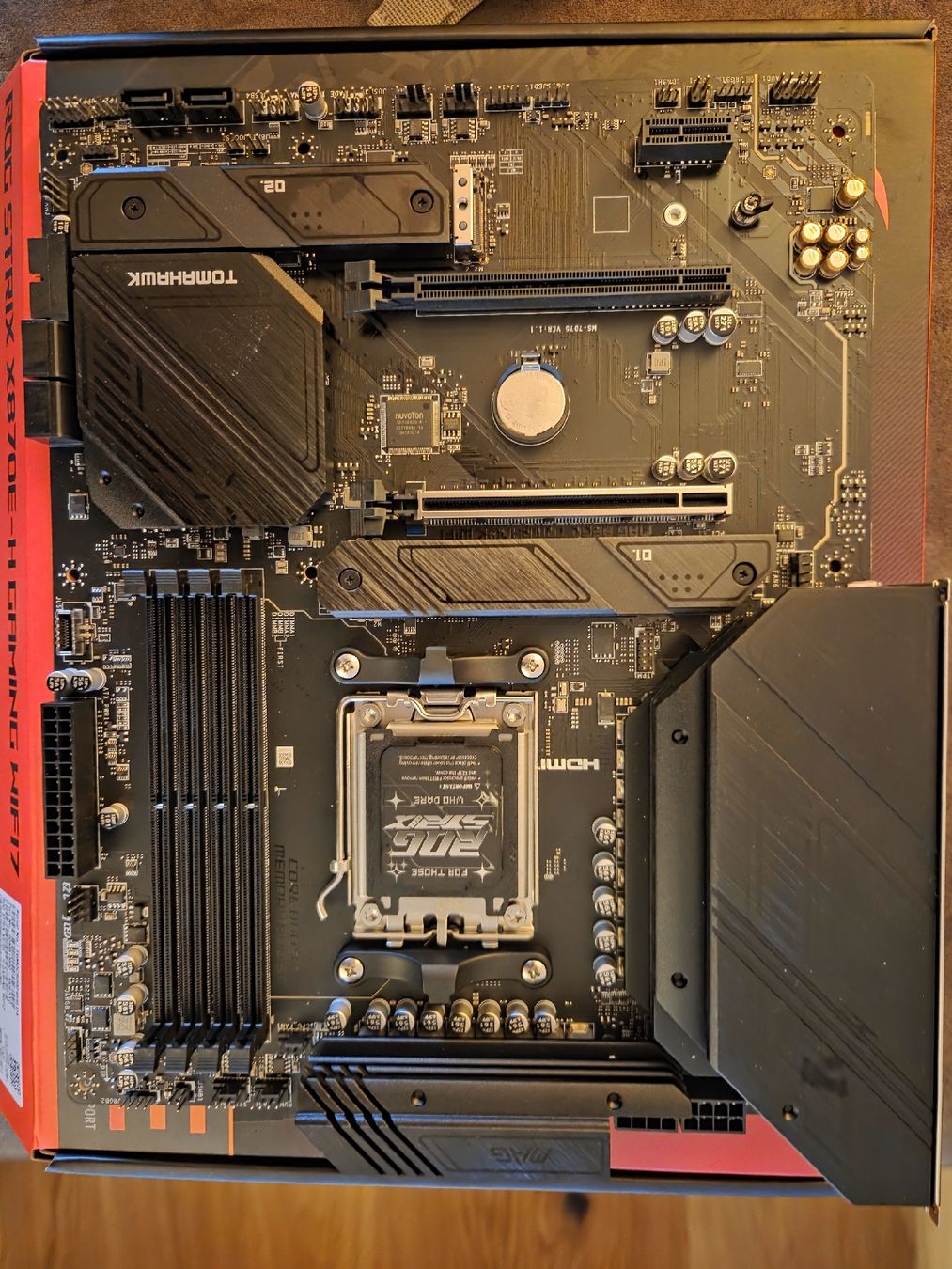 MSI MAG B650 Tomahawk WIFI - Top Zustand, neuwertig! (Gebraucht) in ...