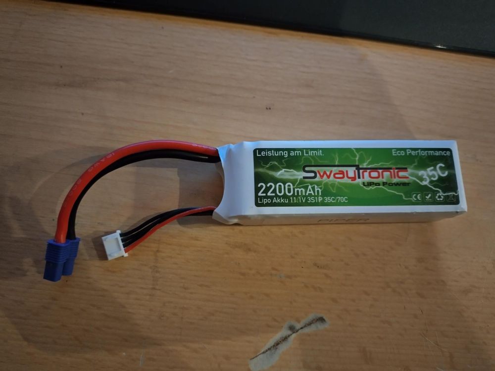 Swaytronic Lipo 3S 2200 mAh (Gebraucht) in Bassersdorf für CHF 20 – mit ...
