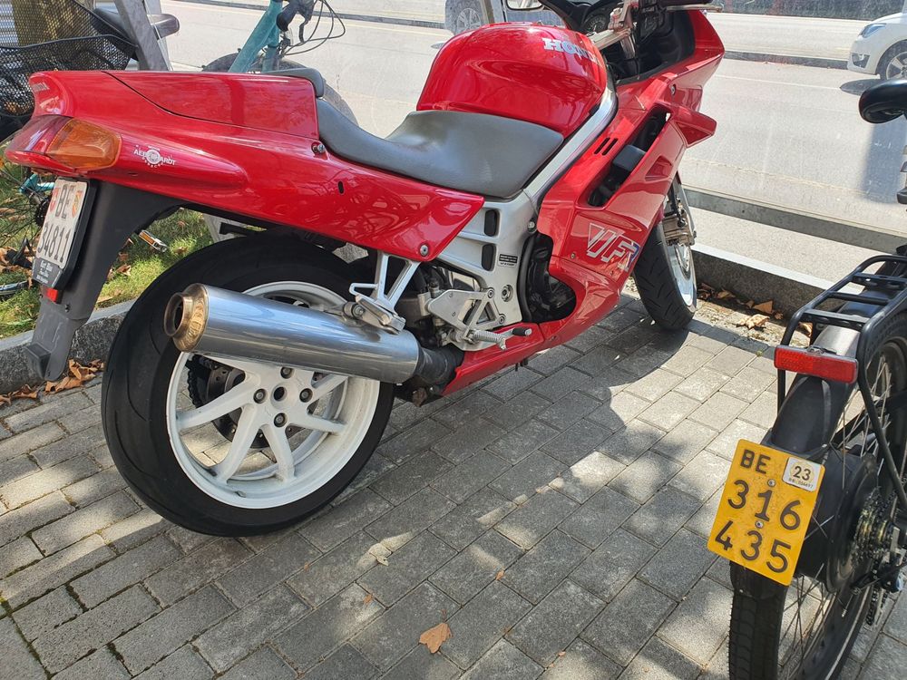 HONDA VFR 750 READY TO RIDE | Kaufen auf Ricardo