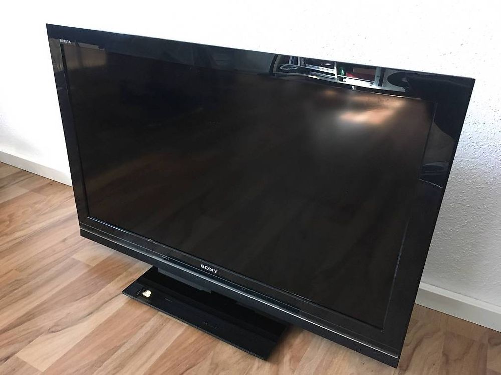 LCD-TV Sony Bravia (Gebraucht) in Matten b. Interl für CHF 1 – nur ...