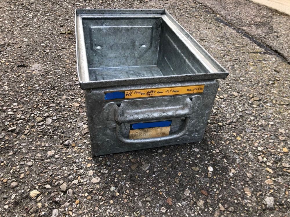 Metall-Kisten (Gebraucht) in Jonschwil für CHF 14.5 – mit Lieferung auf ...