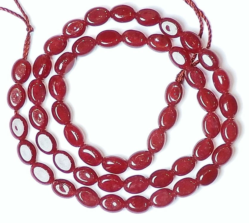 1 Strang echte natürliche dunkle Rubin Perlen oval 7x5x4 mm | Kaufen ...