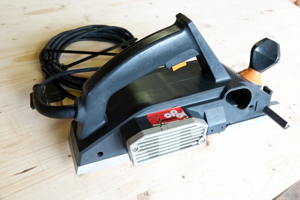 Elu Hand Hobel Maschine (Gebraucht) in Diemtigen für CHF 40 – mit ...