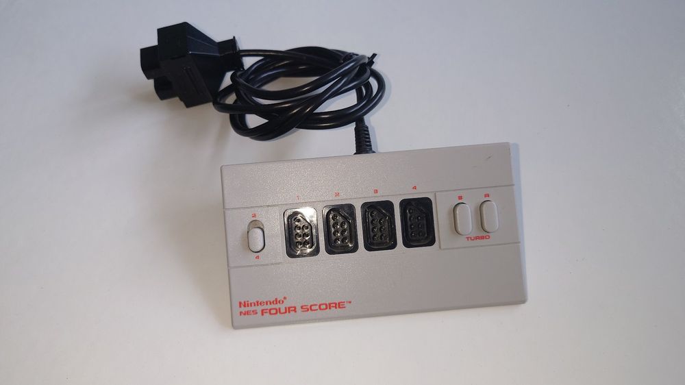 NES Four Score (Gebraucht) in Pfaffhausen für CHF 16 – mit Lieferung ...
