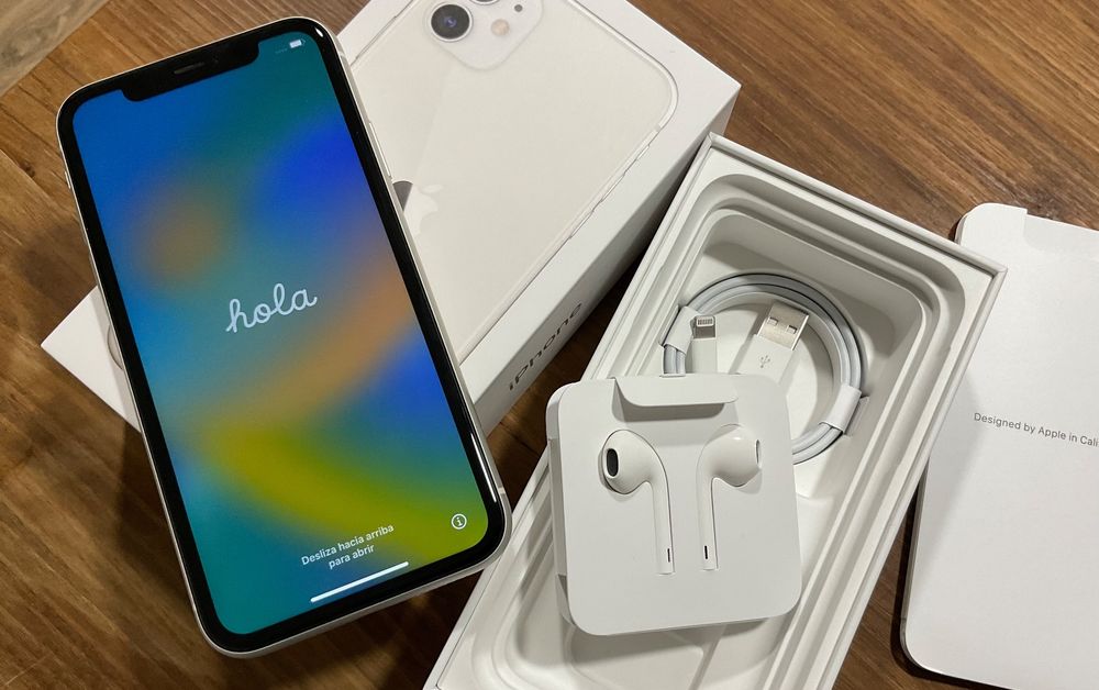 Apple Iphone 11 128GB Weiss (Gebraucht) in Schönenbuch für CHF 250 ...