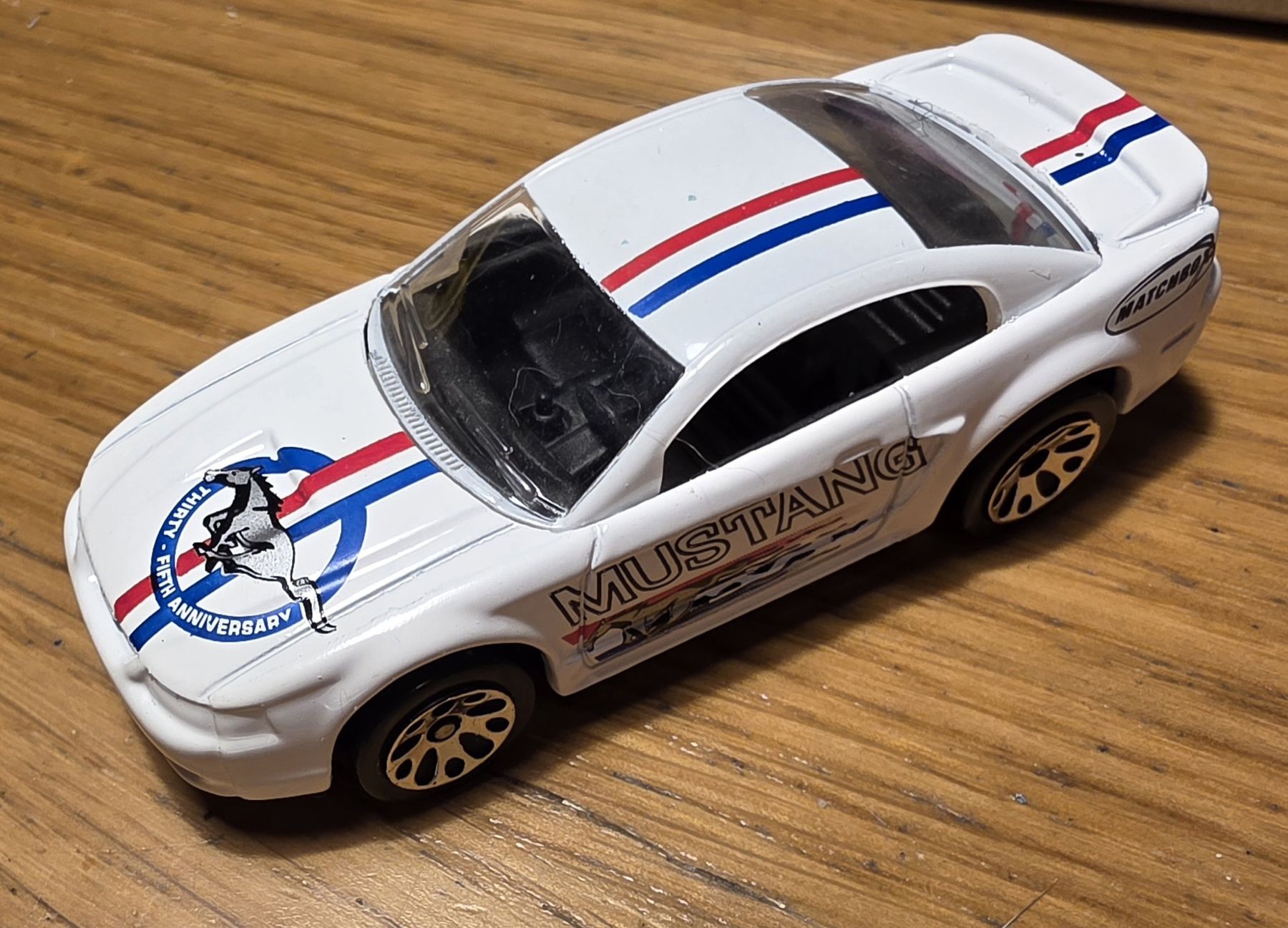 Matchbox Mattel 99 Mustang 35 Jubiläum Seltener 1999/ Weiss (Neu ...