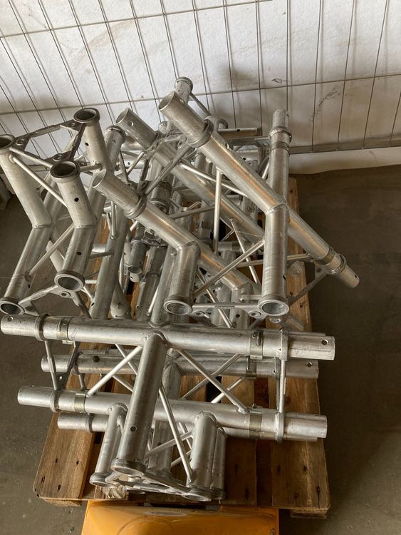 Litestructures Messestand mit div. 3 Punkt Traversen (Gebraucht) in ...