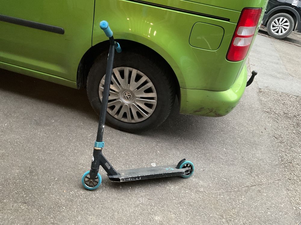 Stunt Scooter Base (Gebraucht) in Langrickenbach für CHF 21 – nur ...