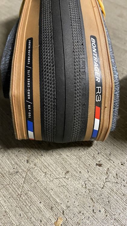 Reifen Rennvelo Bontrager R3 (Neu (gemäss Beschreibung)) in Jona für ...