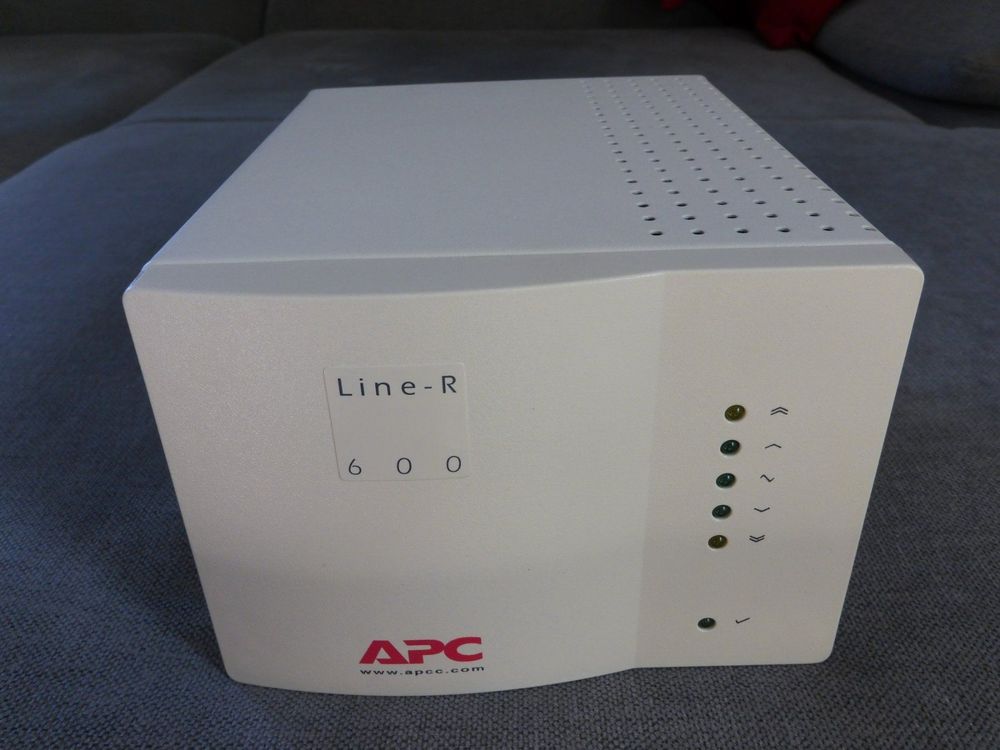 APC Automatic Voltage Regulator Line-R 600VA (Gebraucht) in les genevez ...