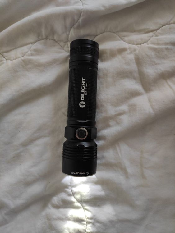 Olight R40 Seeker | Kaufen auf Ricardo