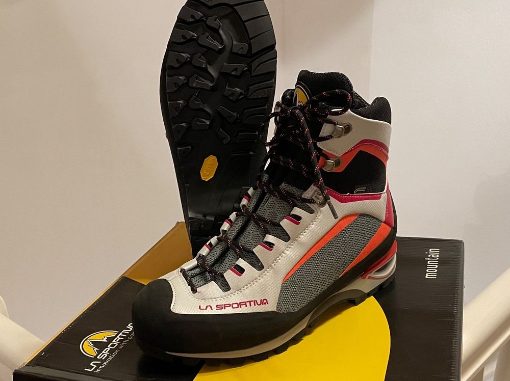 La Sportiva Trango Tower GTX light, neu (Neu und originalverpackt) in Wolfenschiessen für CHF ...