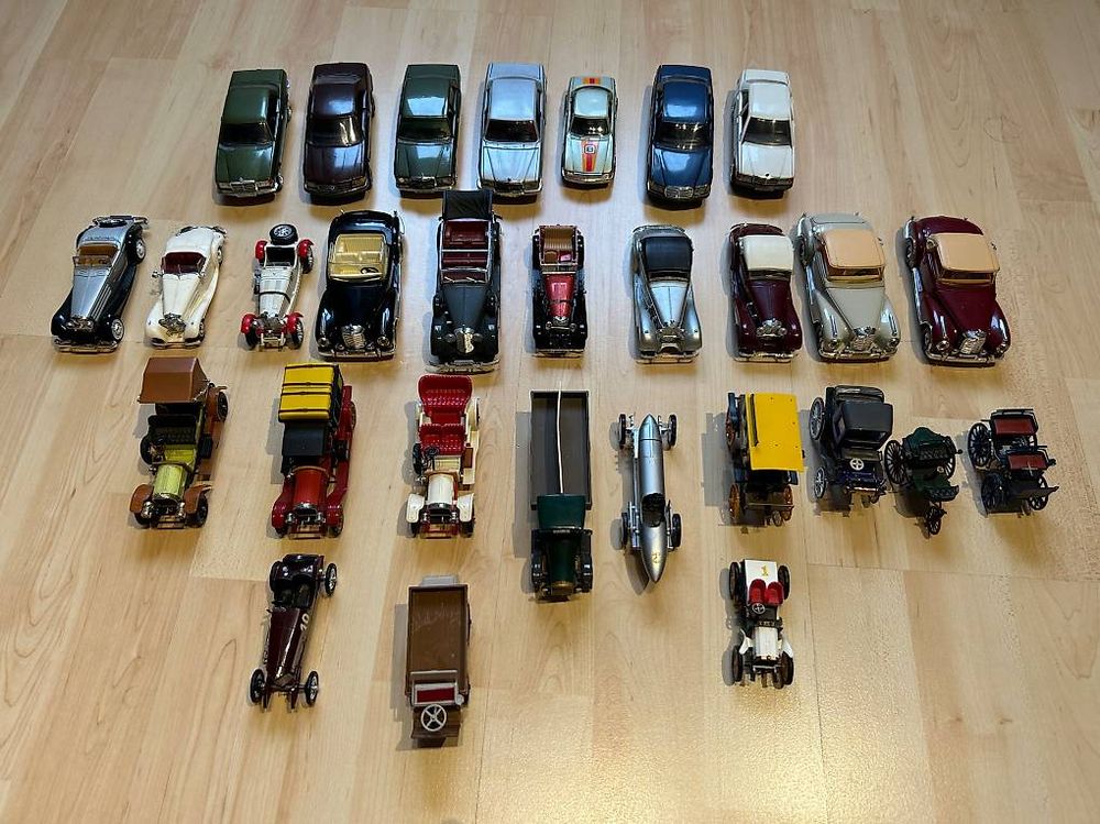 Modellautoset 29-teilig (Gebraucht) in Matzingen für CHF 119 – mit Lieferung auf Ricardo kaufen