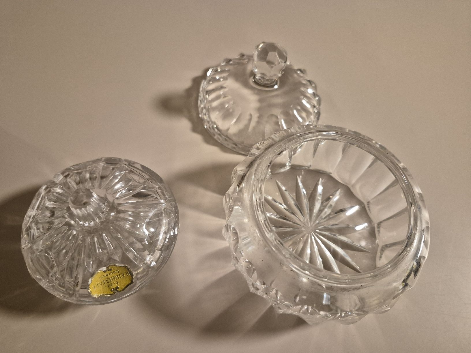 2 Kristall Dosen mit Deckel, Bleikristall Bonboniere Set (Gebraucht) in ...