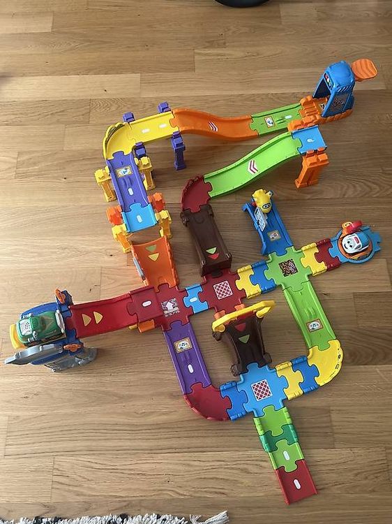 V-Tech tut tut bolides (D'occasion) à Bussigny pour CHF 20 – avec ...