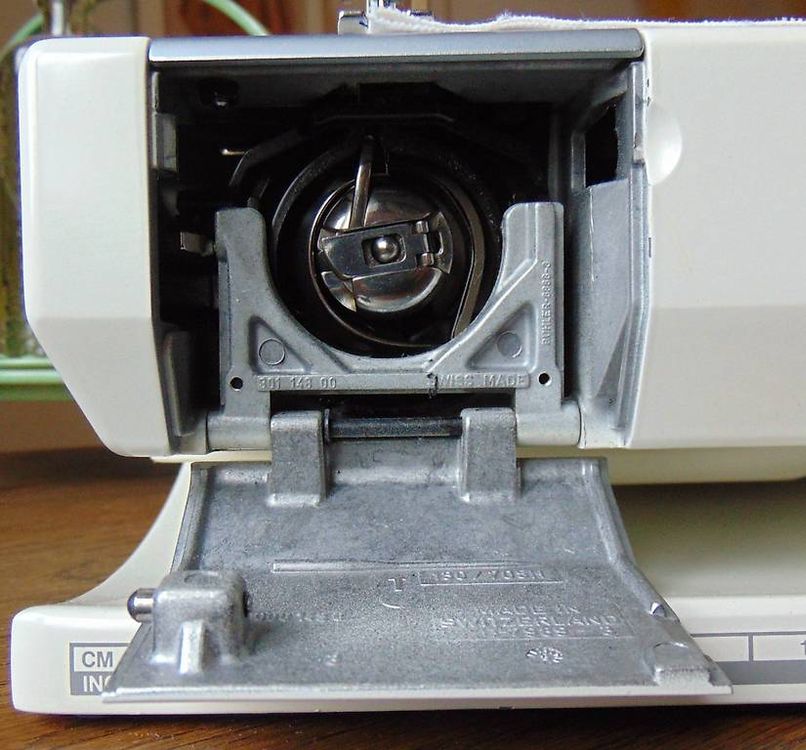 Nähmaschine Bernina 1005, ab Service, 6 Monate Garantie. (Gebraucht) in ...