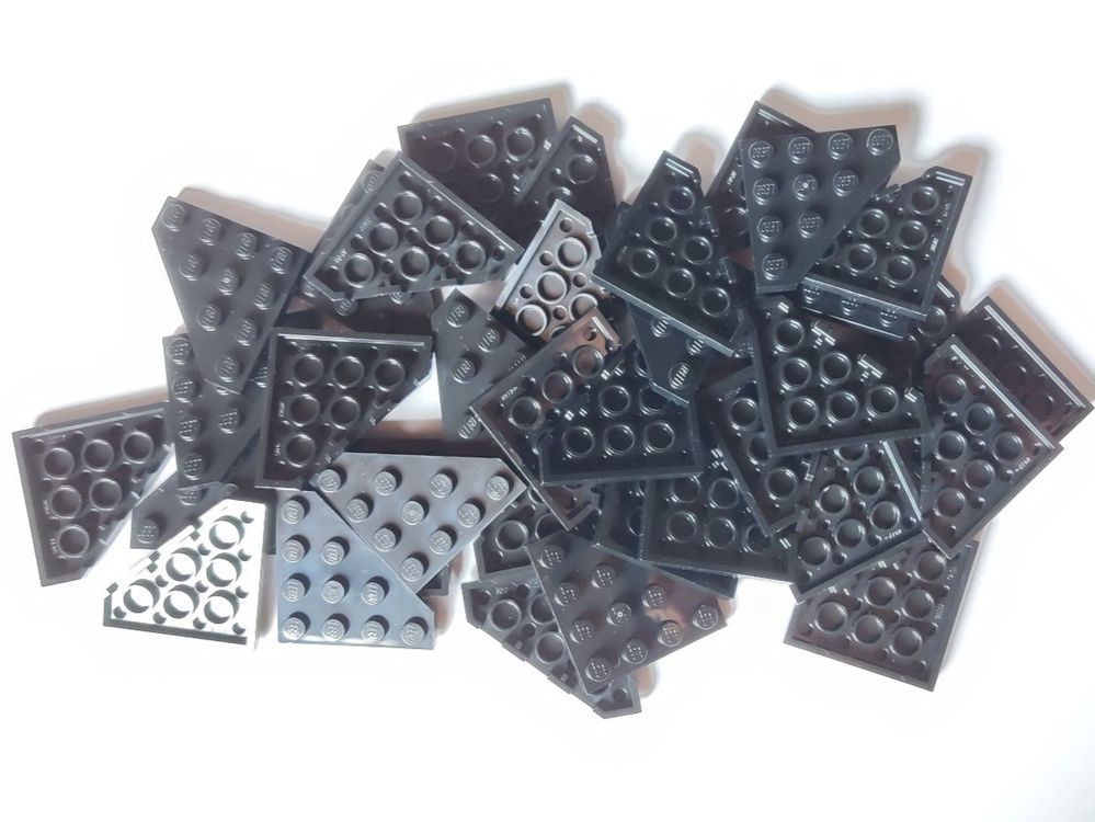 LEGO - 46x Black Wedge Plate 4x4 - 30503 - NEW (Neu (gemäss ...