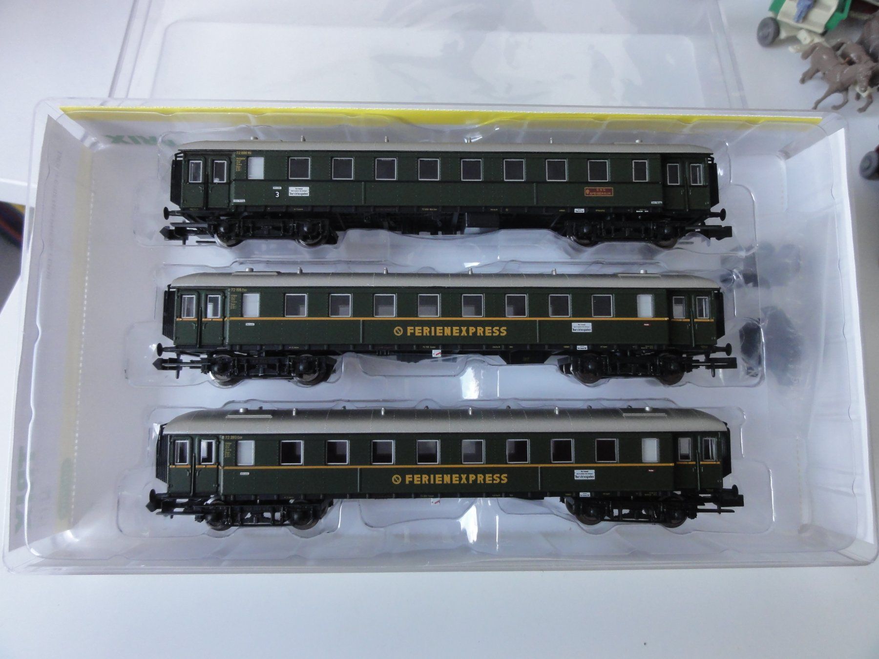 Minitrix Spur N 15758 Wagen-Set DER Ferienexpress m. 3 Wagen (Neu ...