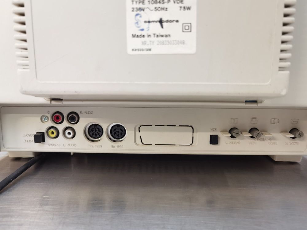 Commodore 1084S-P Monitor (Gebraucht) in Flawil für CHF 165 – mit ...