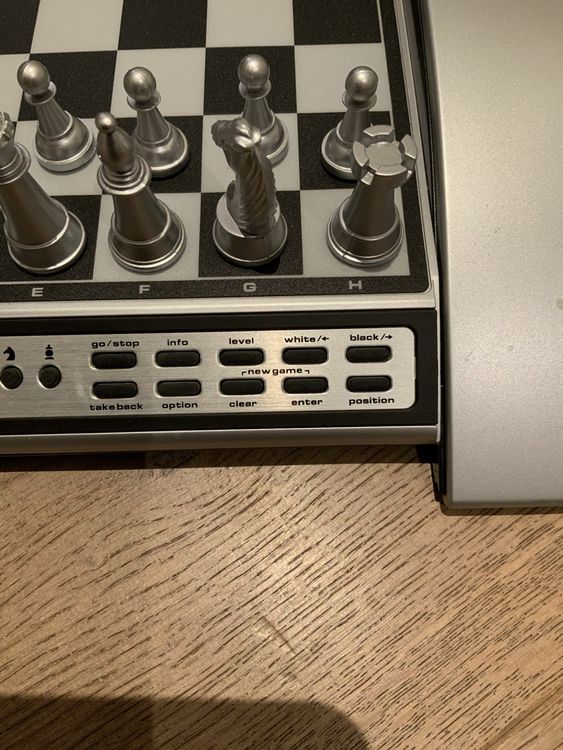 Saitek / Mephisto Chess Explorer (Neu (gemäss Beschreibung)) in ...