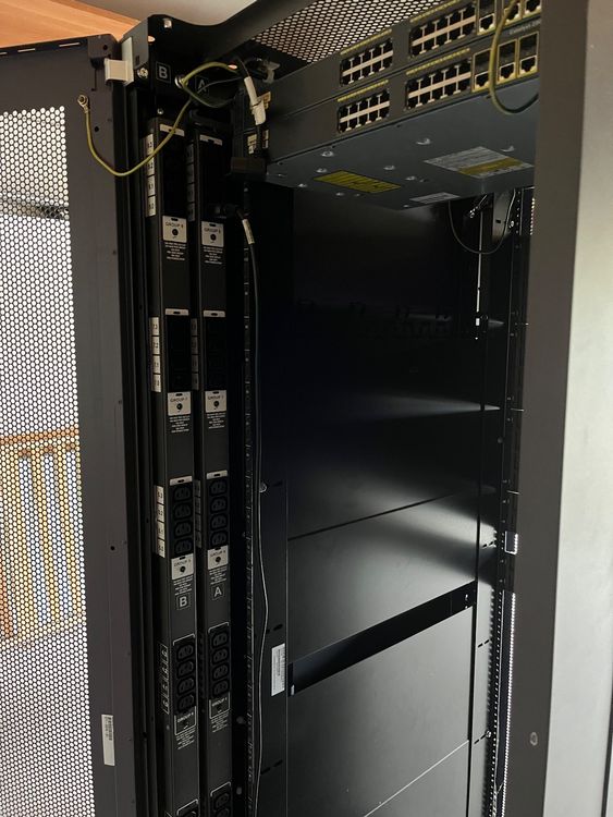 SUN Rack 900-38 (Gebraucht) in Recherswil für CHF 151 – nur Abholung ...