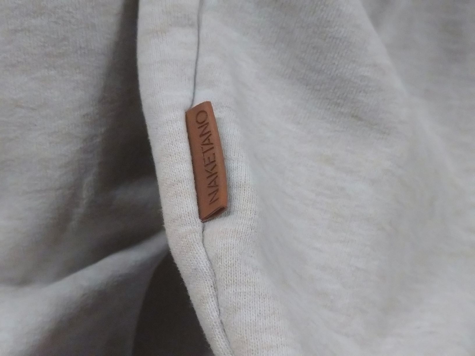 Pull Naketano Brave New Word, taille M, comme neuf! (D'occasion) à ...