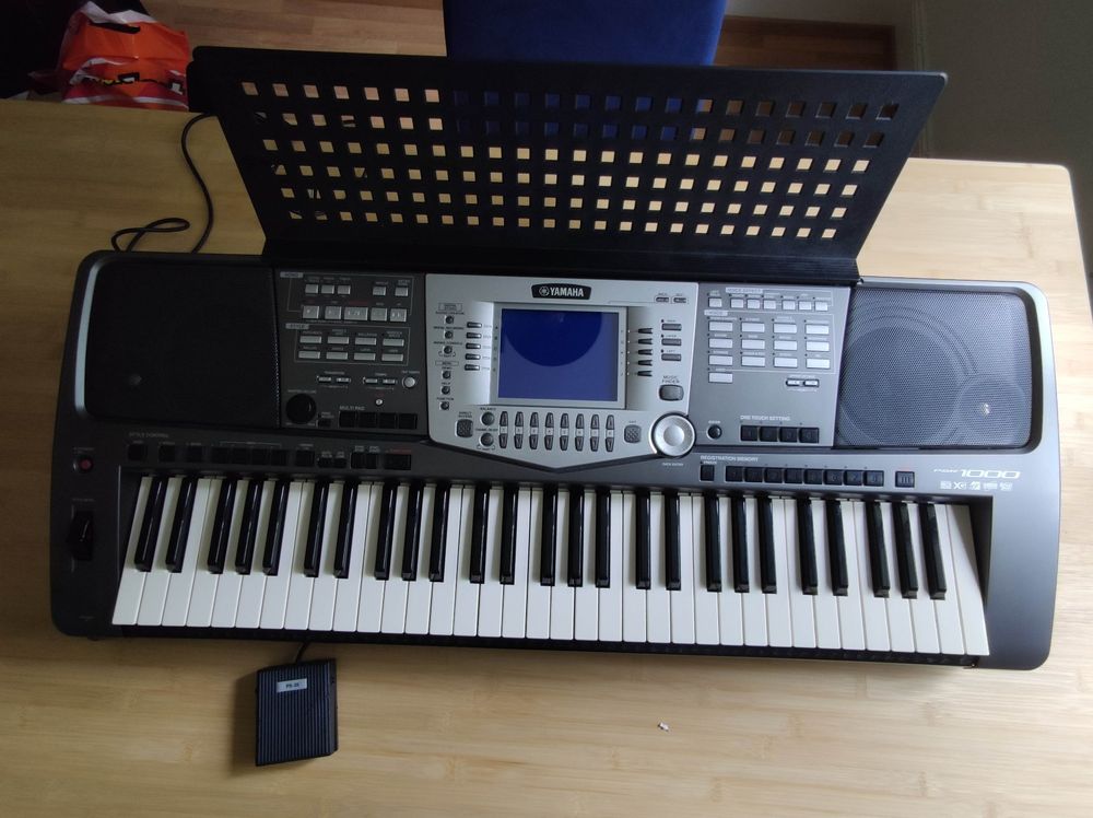 Keyboard Yamaha PSR-1000 (Gebraucht) in Zollikerberg für CHF 102 – nur ...