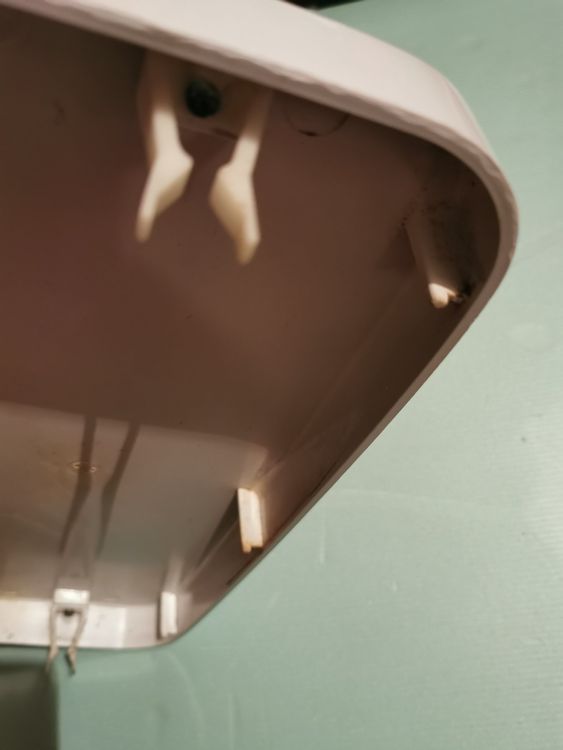 Geberit spülkasten deckel weiss (Gebraucht) in Dornach für CHF 40 – mit ...