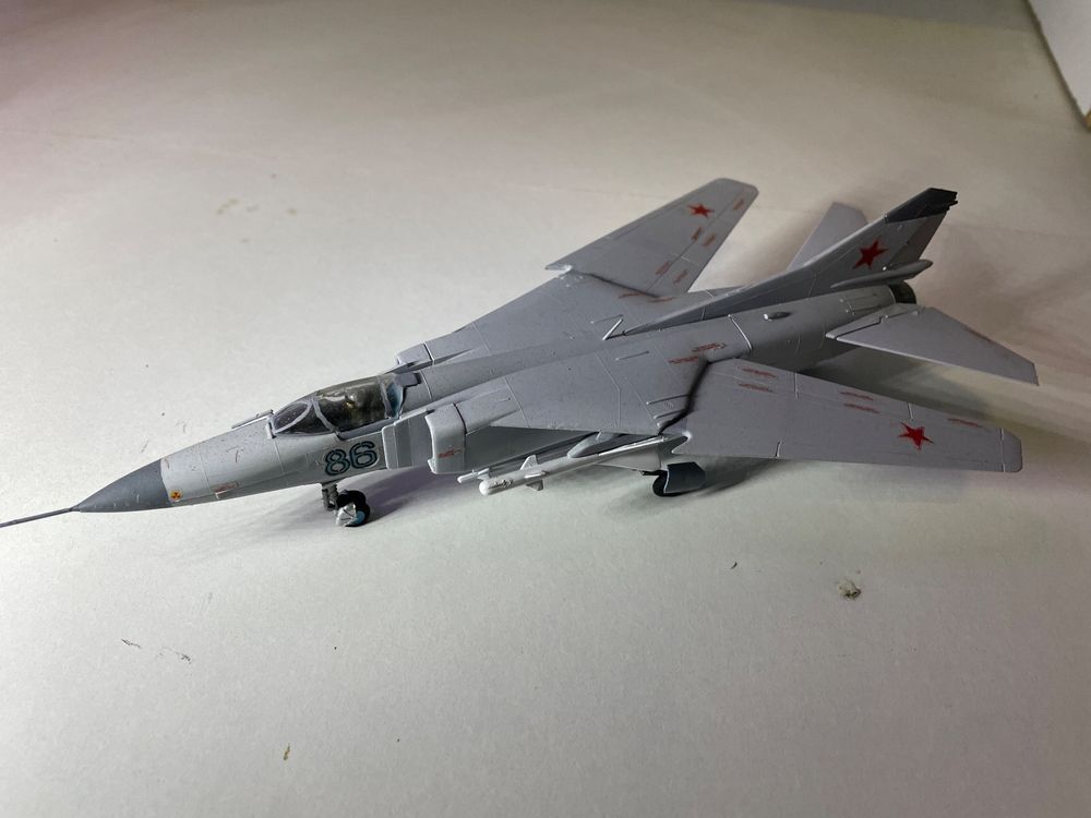 Mig 23 1/72 (Gebraucht) in Villarimboud für CHF 5 – mit Lieferung auf Ricardo kaufen