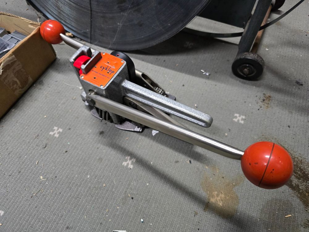 Profi Cyklop Bindegerät Metallband inkl. Zubehör ab 1.- (Gebraucht) in ...