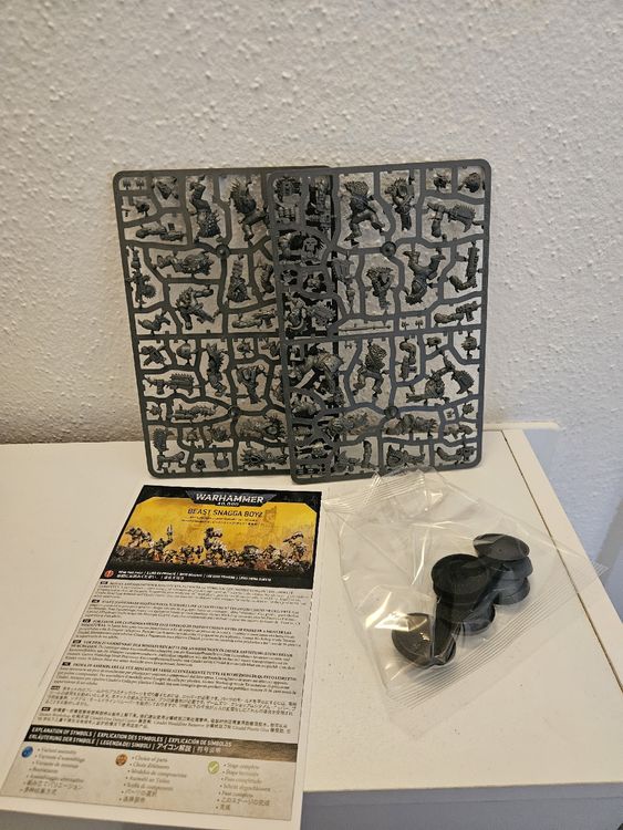 Warhammer 40k: Beast Snagga Boyz - New on Sprue (Neu (gemäss ...