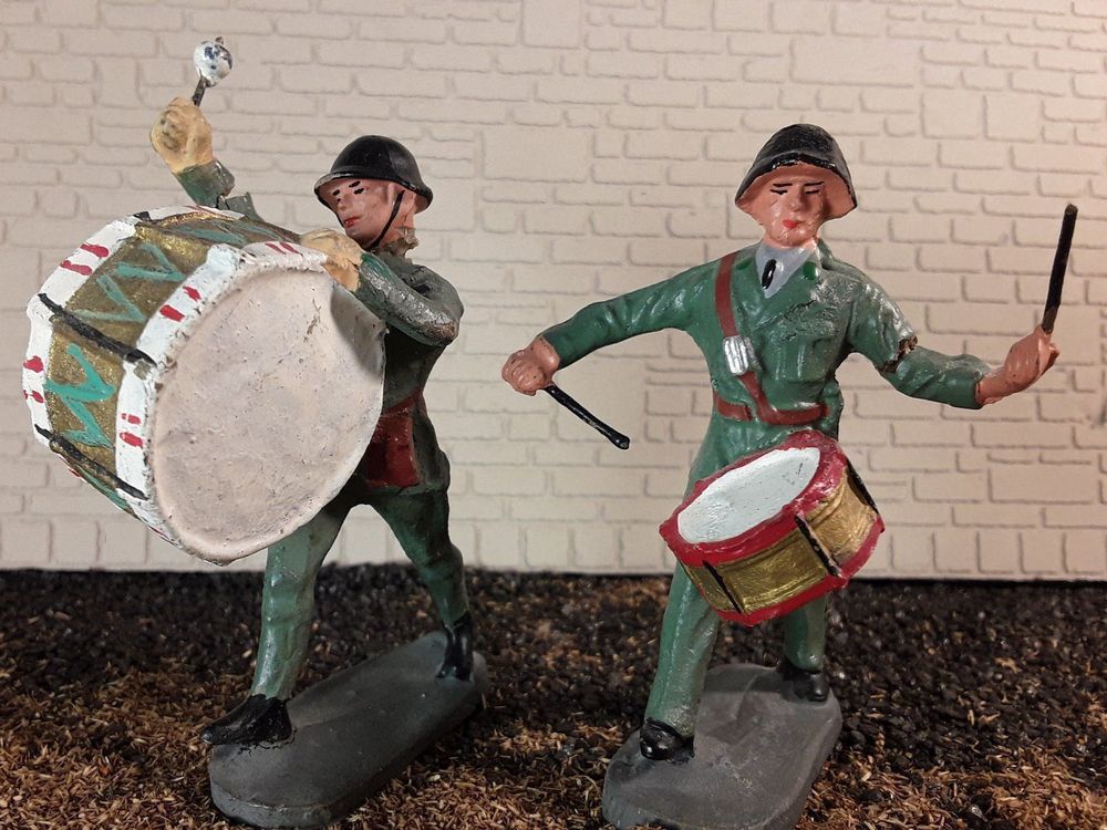 2 x Figuren Elastolin __ schweizer Armee Trommler _ 1:22 (Gebraucht) in Uerikon für CHF 25 – mit ...