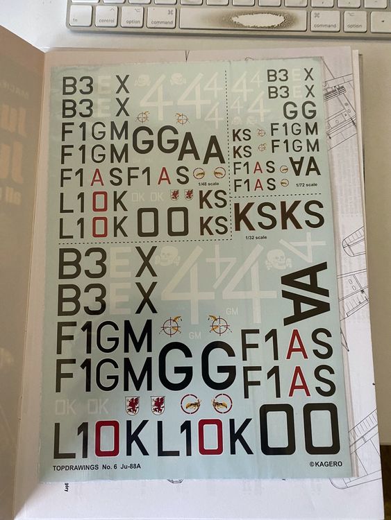 BUCH ENG/POL JUNKERS JU 88 A ALL MODELS MIT DECALS KAGERO (Gebraucht ...