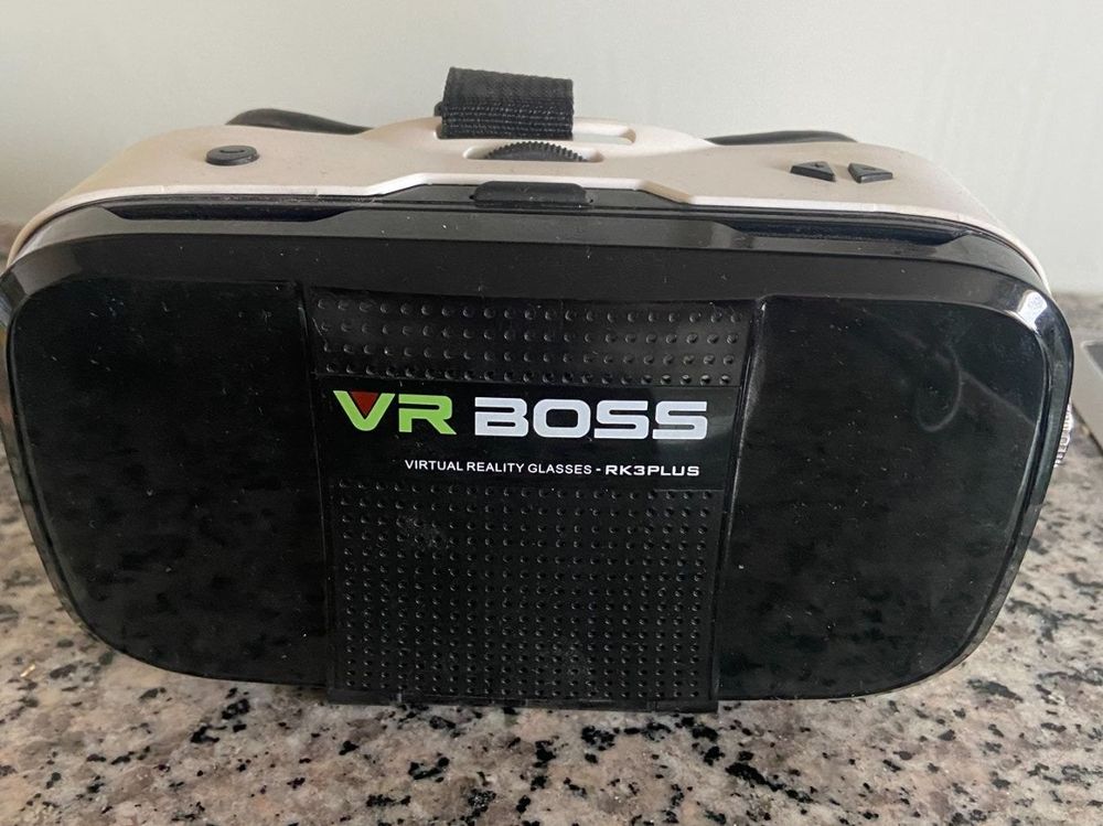 Virtual Reality Brille VR BOSS (Gebraucht) in Schlieren für CHF 6 – mit ...