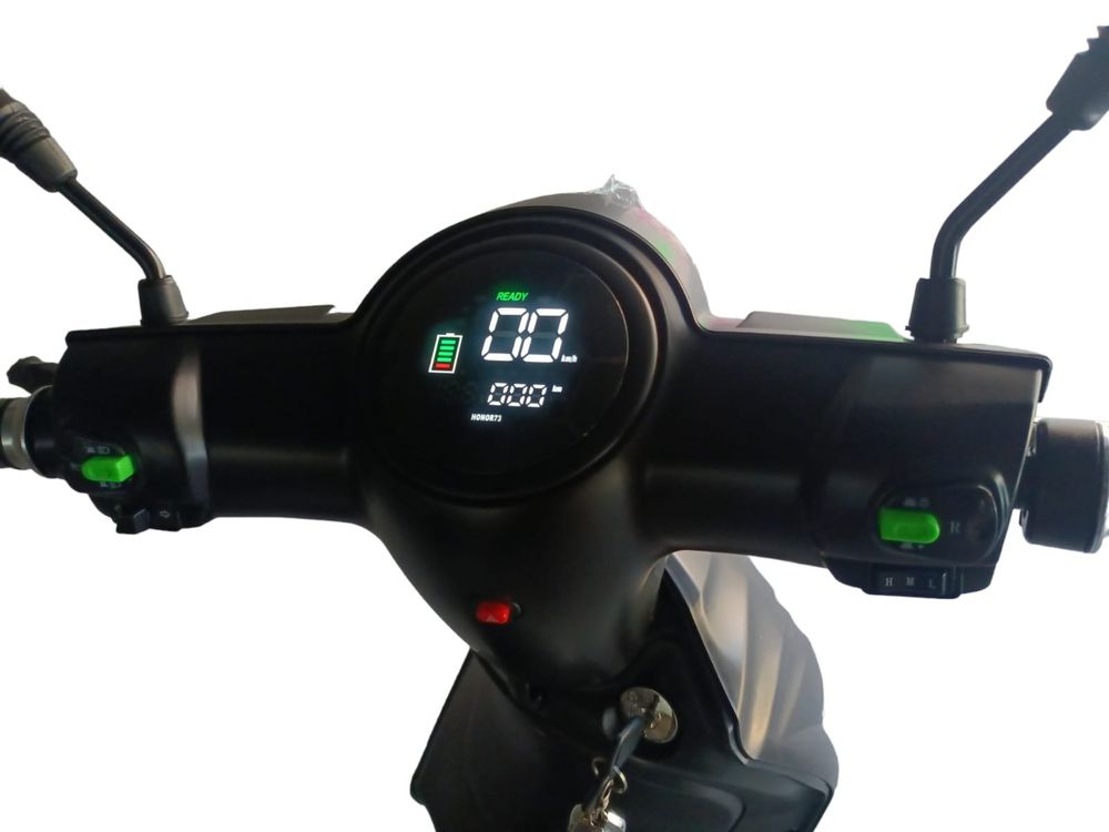 Elektroroller 25km/h ohne Helm / Ausweis fahrbar, div. Farbe (Neu ...