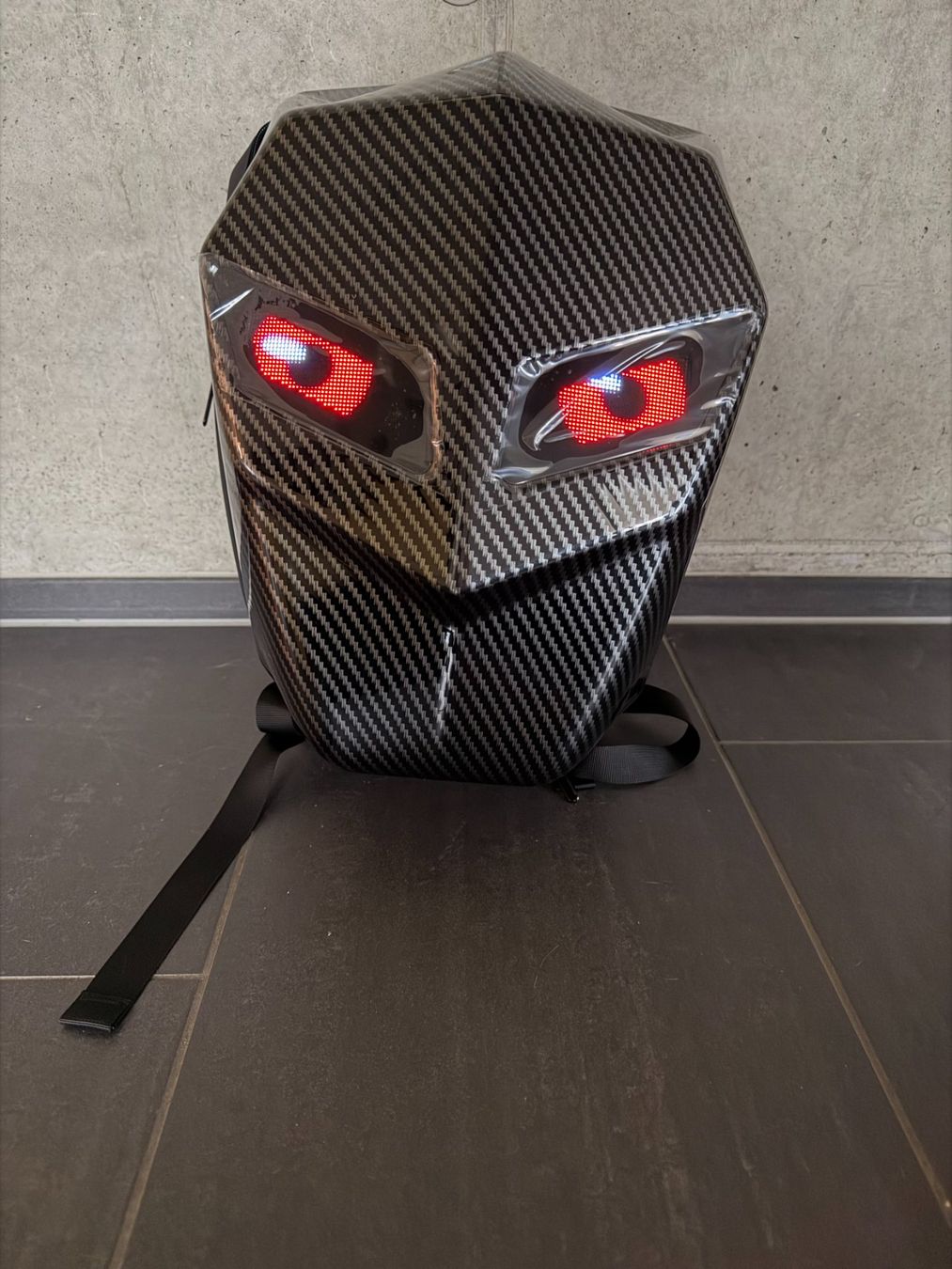 Cooler LED-Rucksack mit animierten Augen (Neu und originalverpackt) in ...