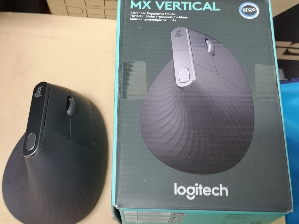 Logitech MX Vertical Maus (Kabellos) Vertical Mouse | Kaufen auf Ricardo