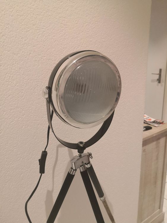 Scheinwerfer auf Stativ | Kaufen auf Ricardo