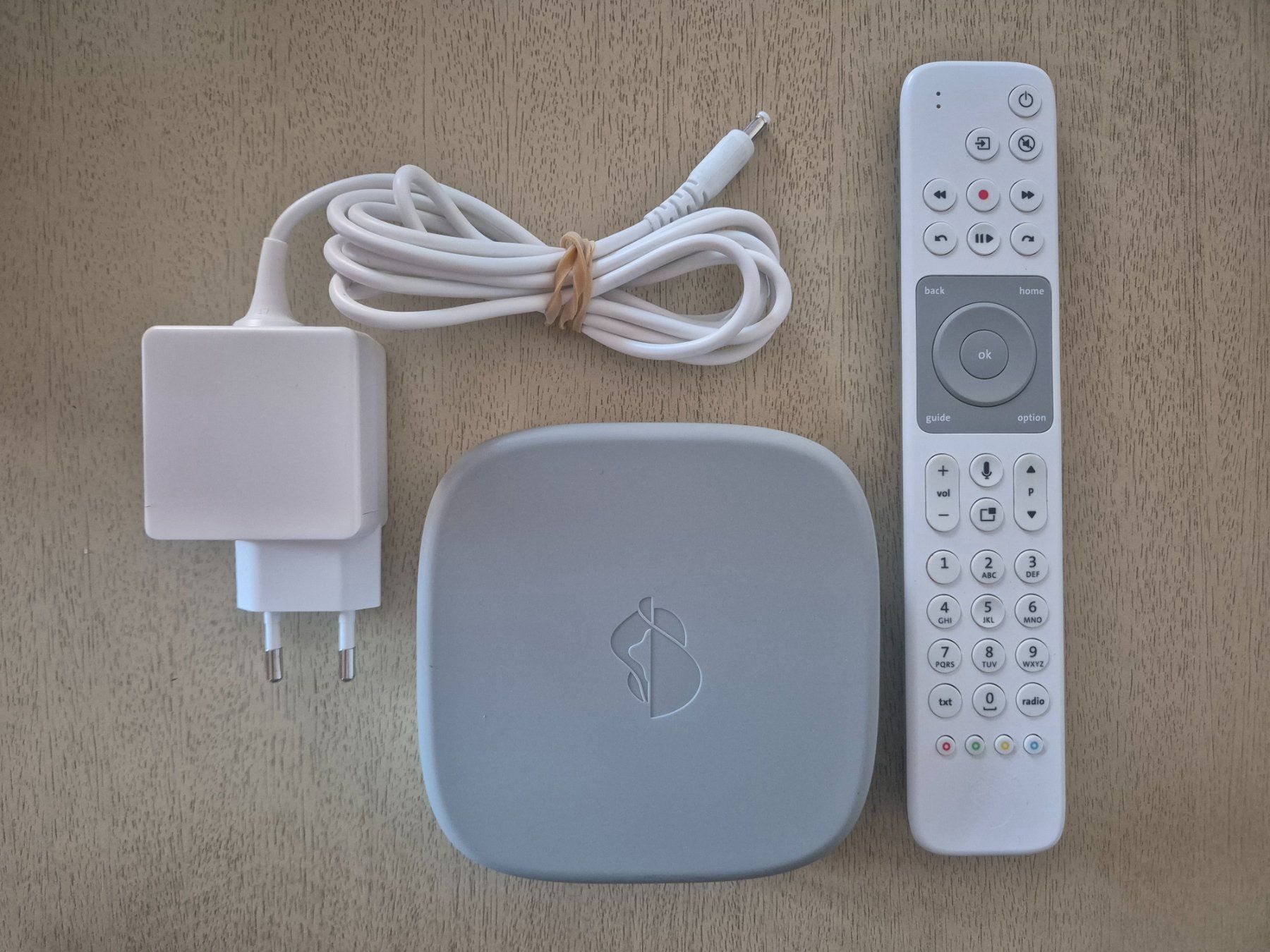 Swisscom TV Box 21 inkl. Fernbedienung - Top Zustand! 📺 (Gebraucht) in ...