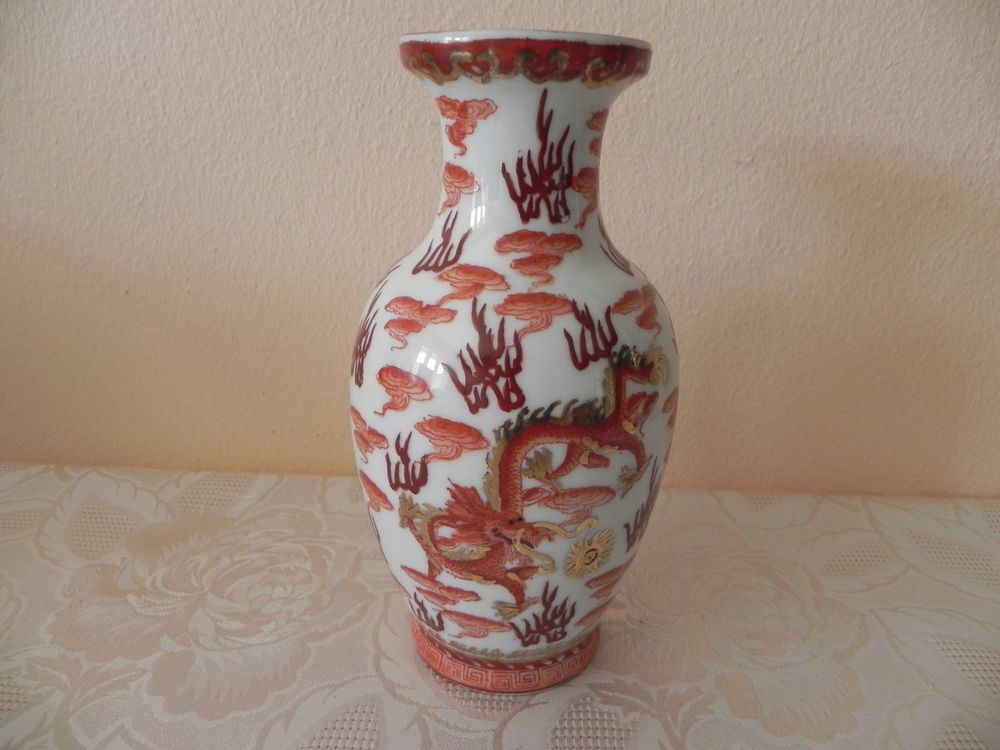 Chinesische handbemalt Porzellanvase signiert (Gebraucht) in Minusio für CHF 62 – mit Lieferung ...