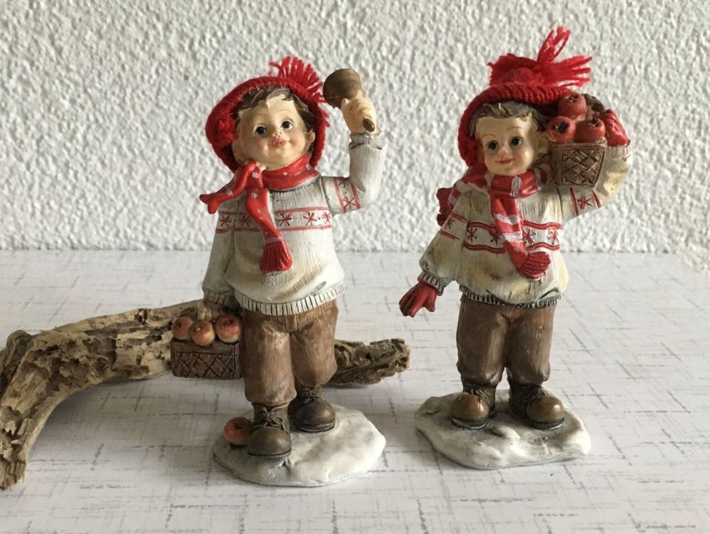 Zwei Figuren im Winter (Gebraucht) in Lyss für CHF 12 – mit Lieferung ...