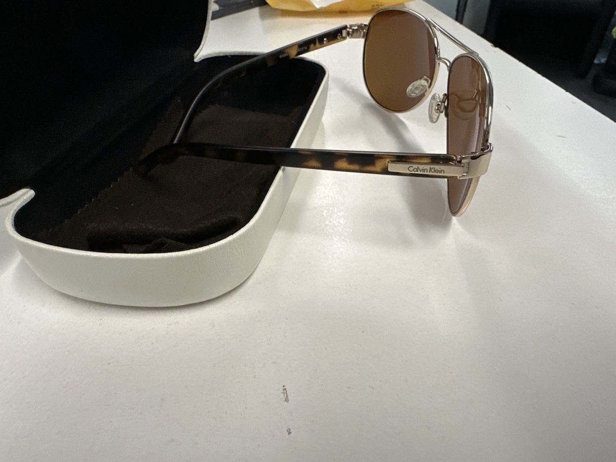 Calvin Klein Sonnenbrille Pilotenbrille Top Zustand! 😎 (Gebraucht) in ...