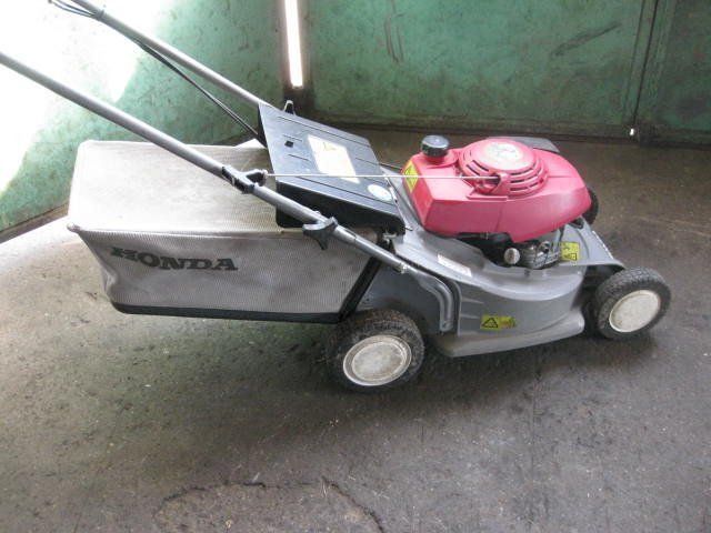 Rasenmäher Honda HRB 423 (D'occasion) à pour CHF 60 – retrait ...