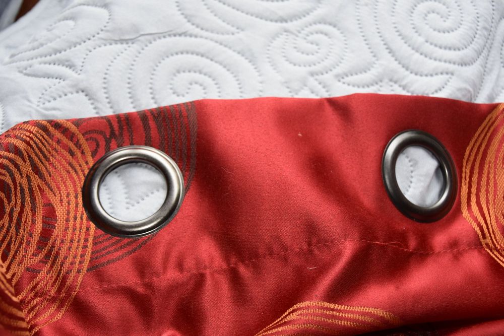 2 paires de rideaux rouges 2m40 sur 1m40 | Kaufen auf Ricardo