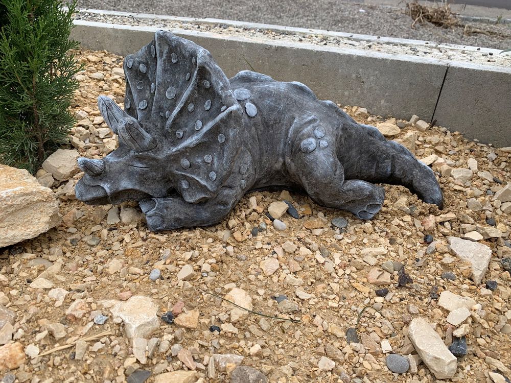 Triceratops, Dinosaurier, Gartenfigur, Steinfigur | Kaufen auf Ricardo