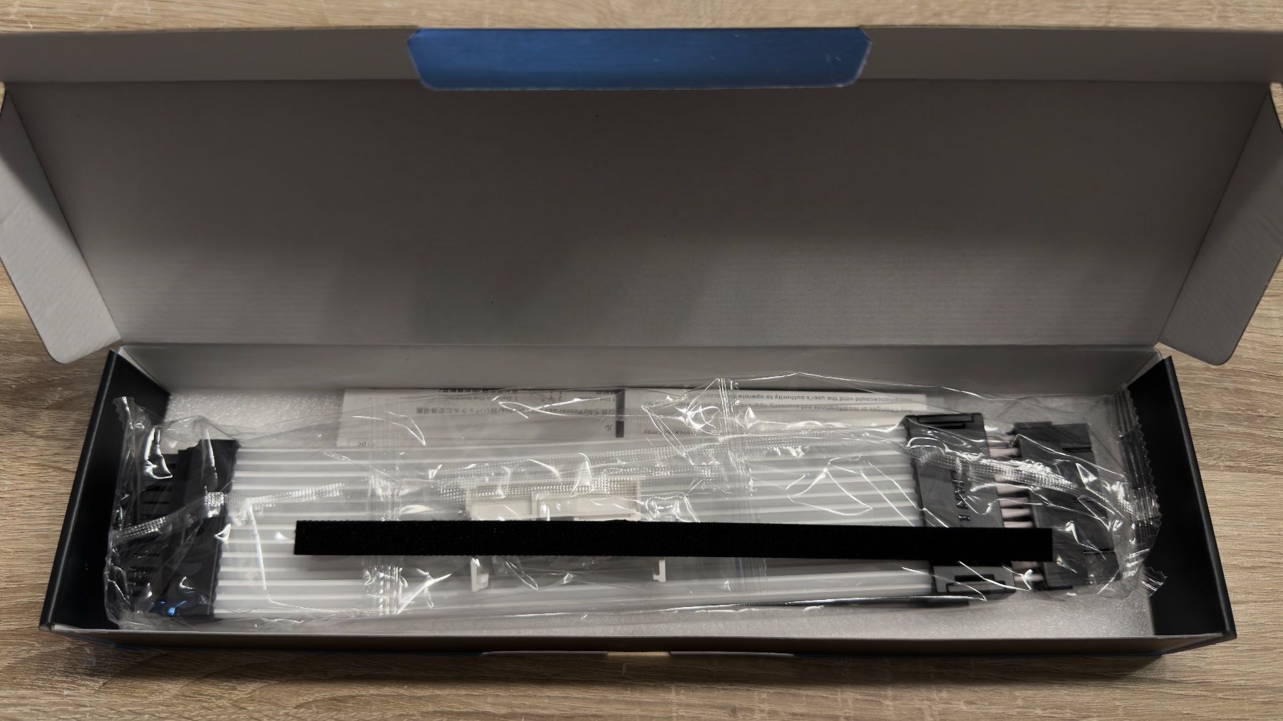 Lian-Li Strimer Wireless 24-Pin RGB Mainboardkabel (Neu und ...