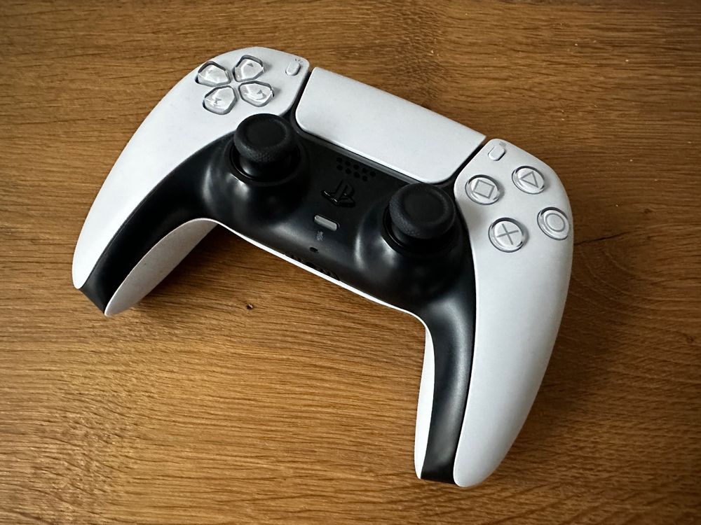 SONY PS PS5 DualSense - Wireless-Controller (Weiss/Schwarz) | Kaufen auf Ricardo